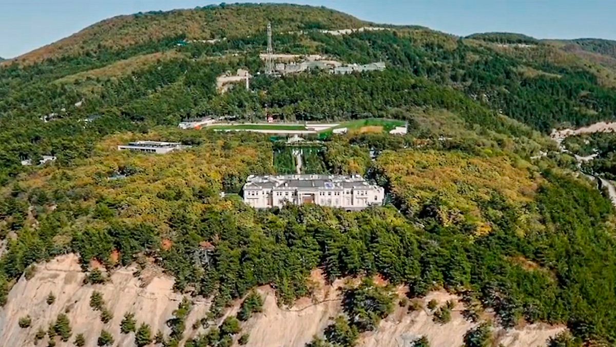 "Der Ort ist wunderschön": Putin-Vertrauter will Palast-Besitzer sein ...