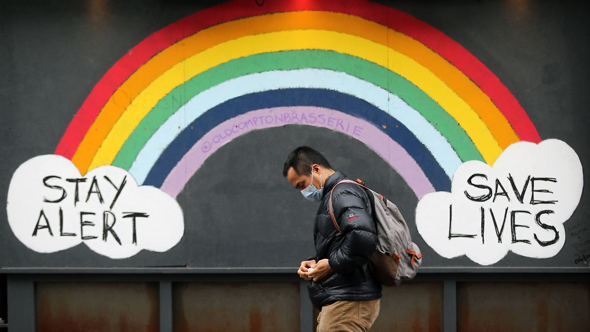 Erfolge des harten Lockdowns: England meldet zwei Drittel weniger Fälle ...