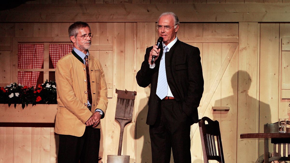 "Wir waren wie Brüder": Beckenbauer schwer erschüttert vom Tod Müllers ...