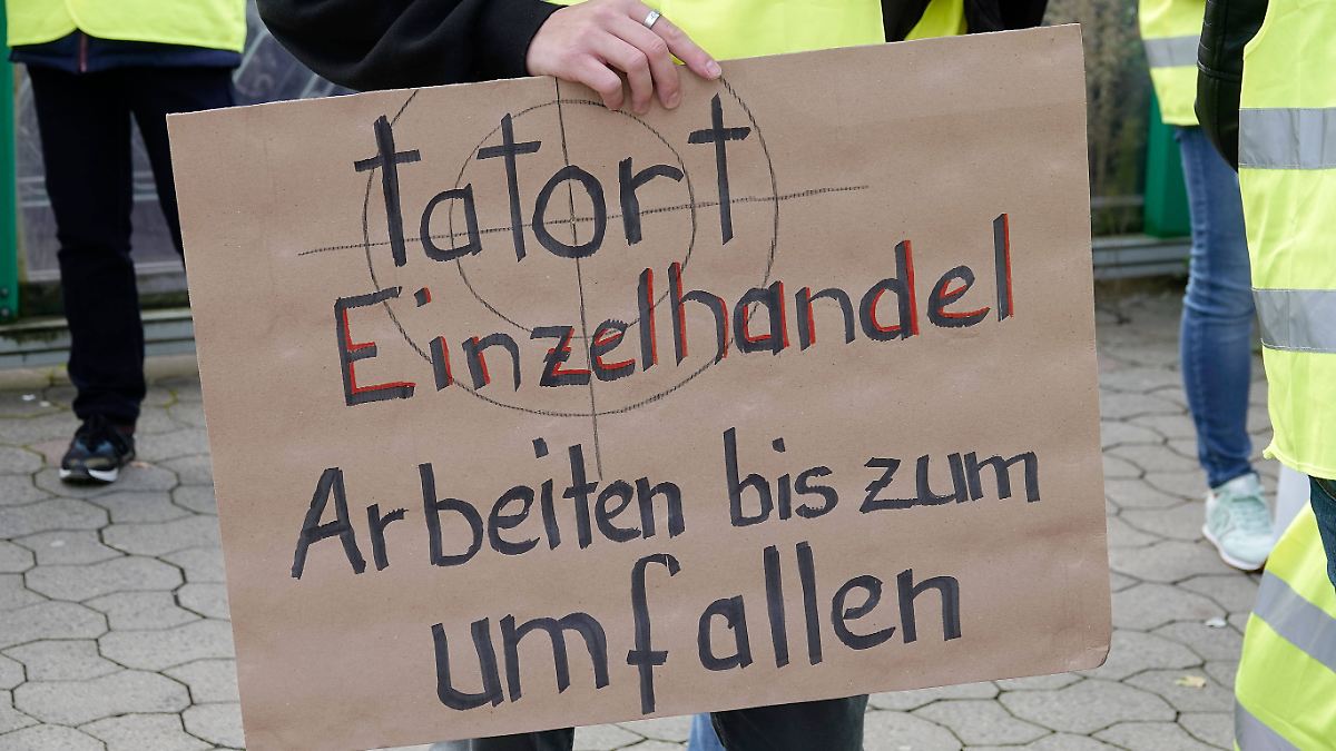 Der Tag: Gewerkschaften und Arbeitgeber klaffen bei Tarifvorstellungen ...