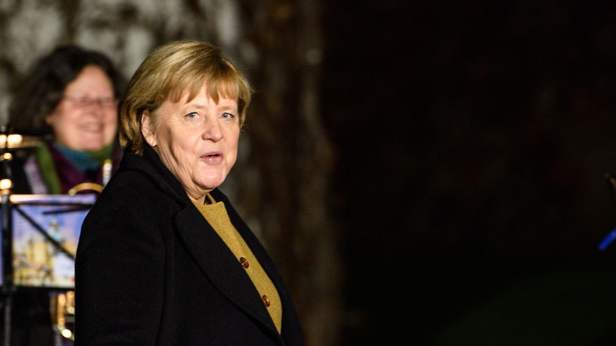 Emotionaler Abschied: Das wünscht Merkel sich zum Zapfenstreich - n-tv.de