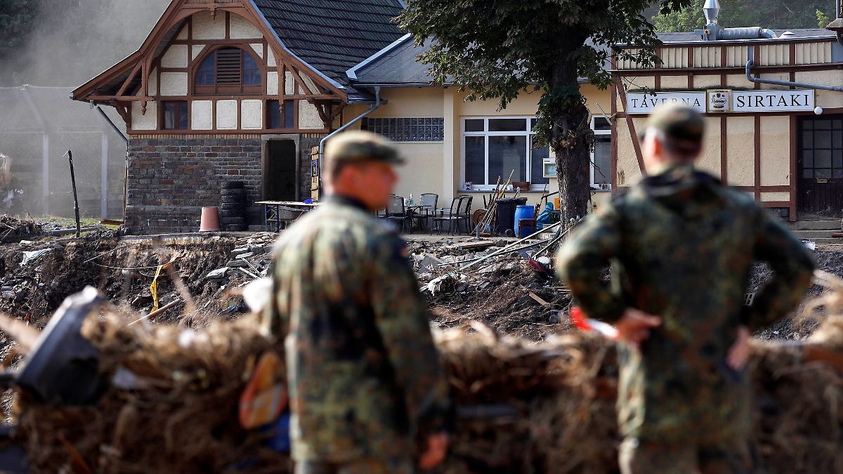 Der Tag: Soldaten bevorzugten bei Fluthilfen offenbar General - n-tv.de