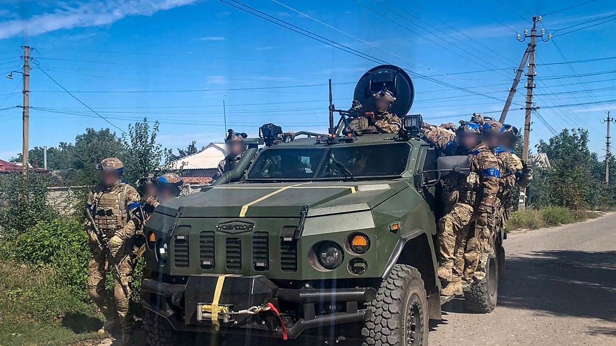 Der Kriegstag im Überblick: Russische Front bröckelt - Ukrainer ...