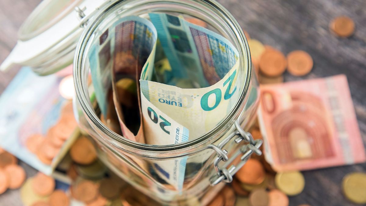 Keine Zinsen mehr verschenken: Nicht nur ein Konto: Wie Sparer ihr Geld ...