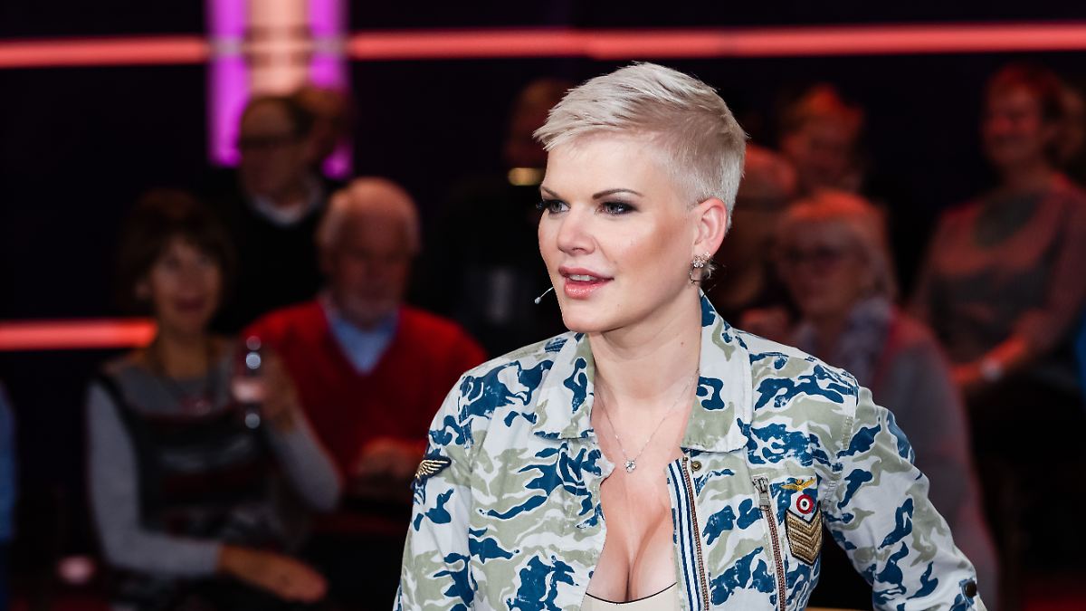 Der Tag: Ballermann-Sängerin Melanie Müller hatte einen Schlaganfall - n-tv.de