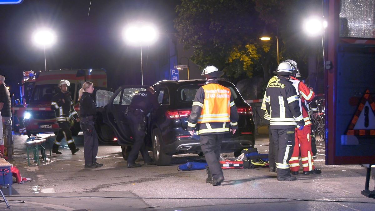 Unfall bei Kerb in Rüsselsheim: Mann fährt in Menschengruppe - mehrere ...