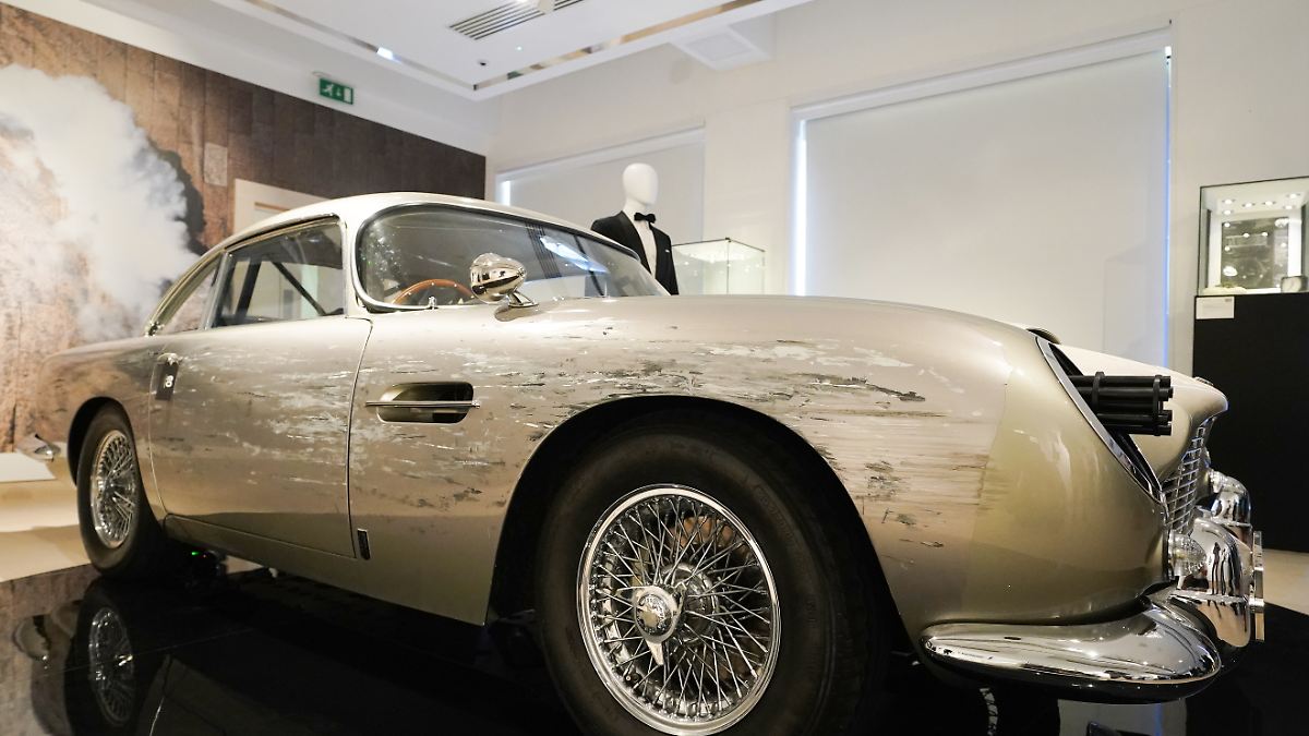 Der Tag: James-Bond-Kultauto: Aston Martin für mehr als 3 Millionen ...