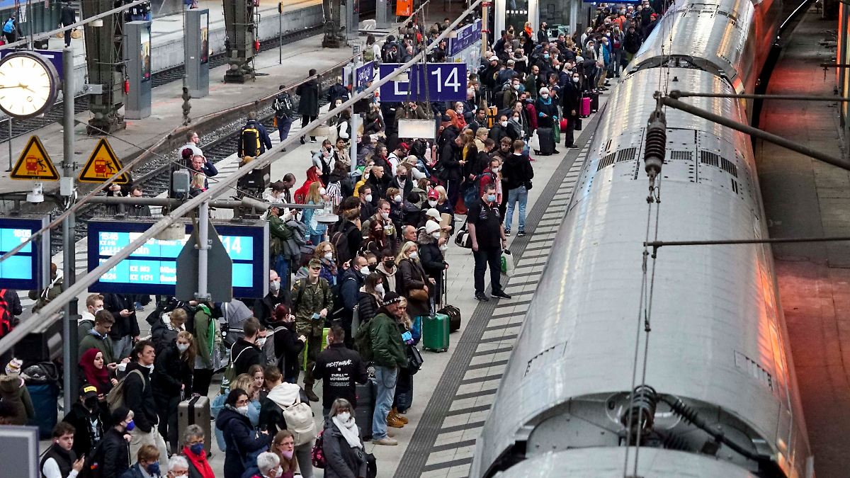 Störung am Zugfunk: Bahnverkehr in Norddeutschland lahmgelegt - n-tv.de