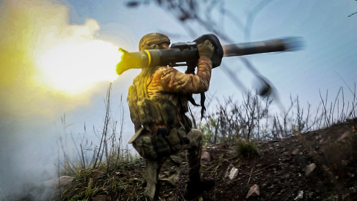 "Im Dezember auf der Krim": Ukrainischer General: Krieg zum ...