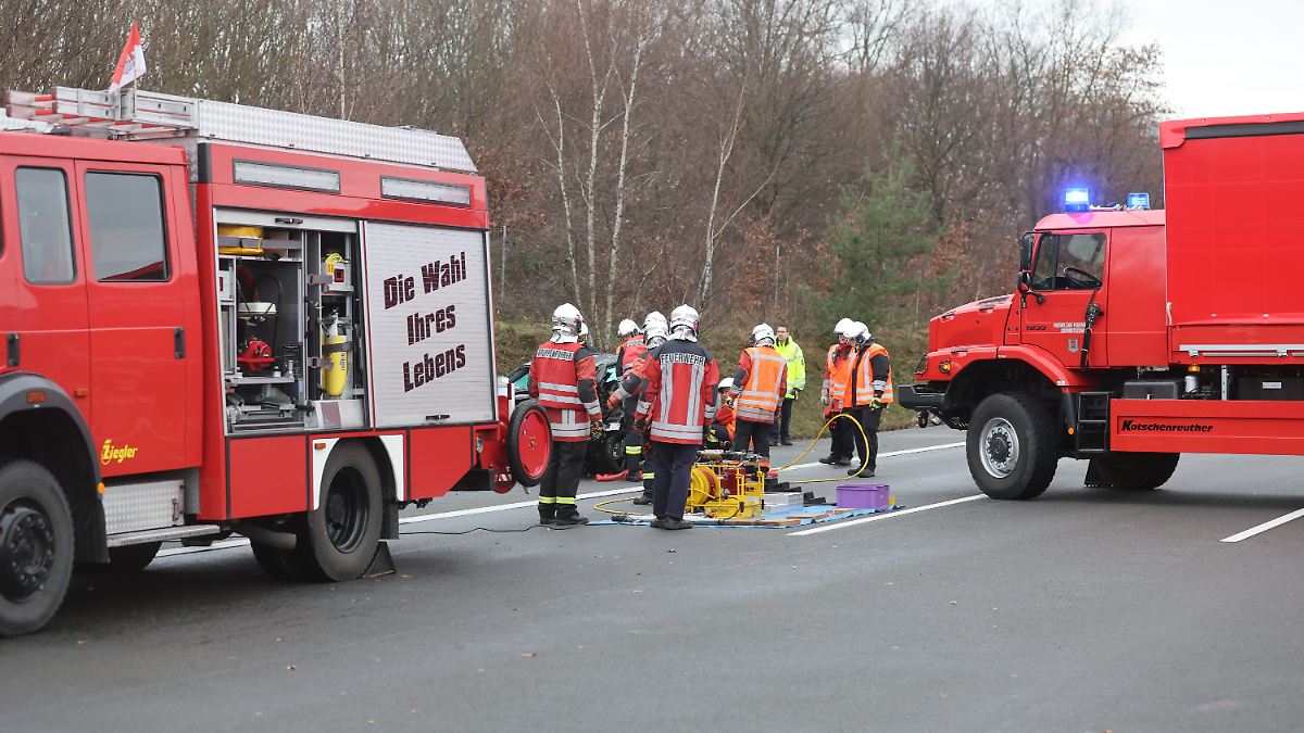 Der Tag: Geisterfahrt auf Autobahn in Sachsen reißt zwei Menschen in den Tod - n-tv.de