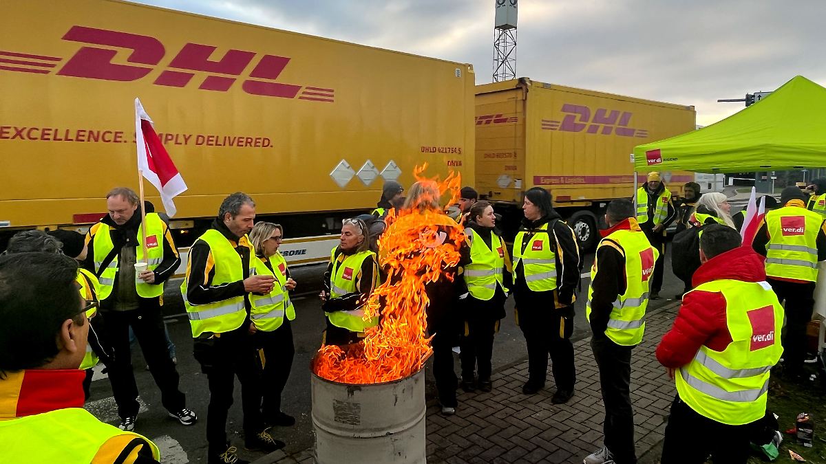 Der Börsen-Tag: Tausende Post-Mitarbeiter im Streik - Briefe kommen ...