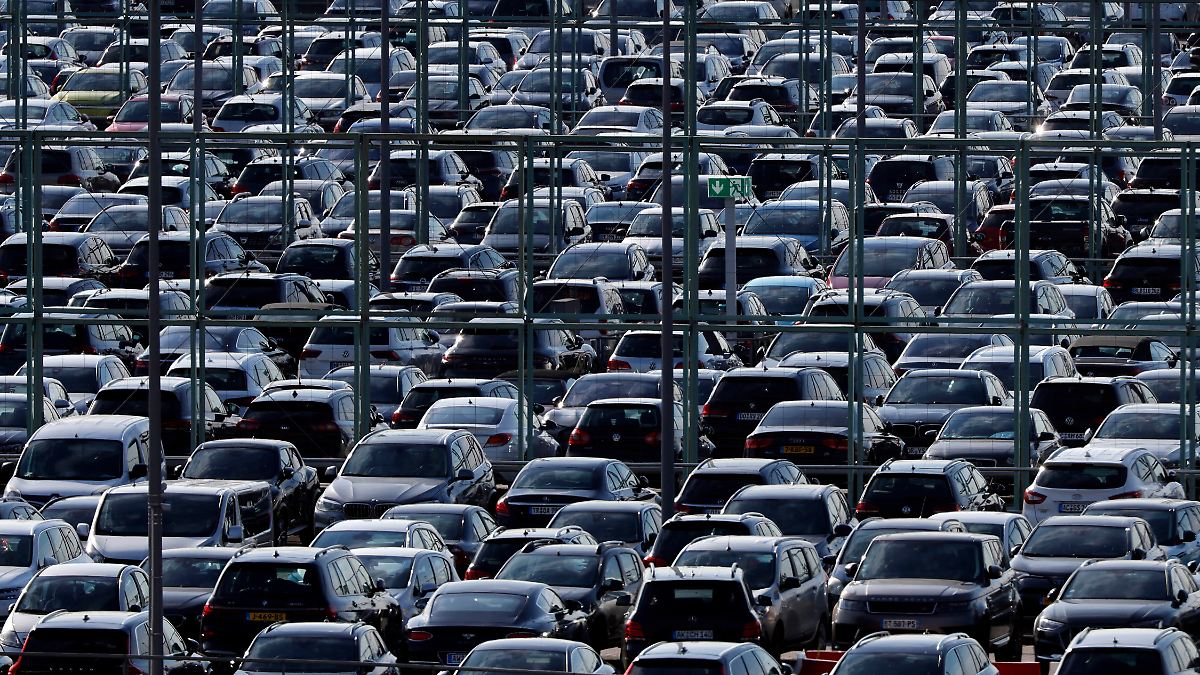 Ende der staatlichen Förderung: E-Auto-Neuzulassungen brechen in ...