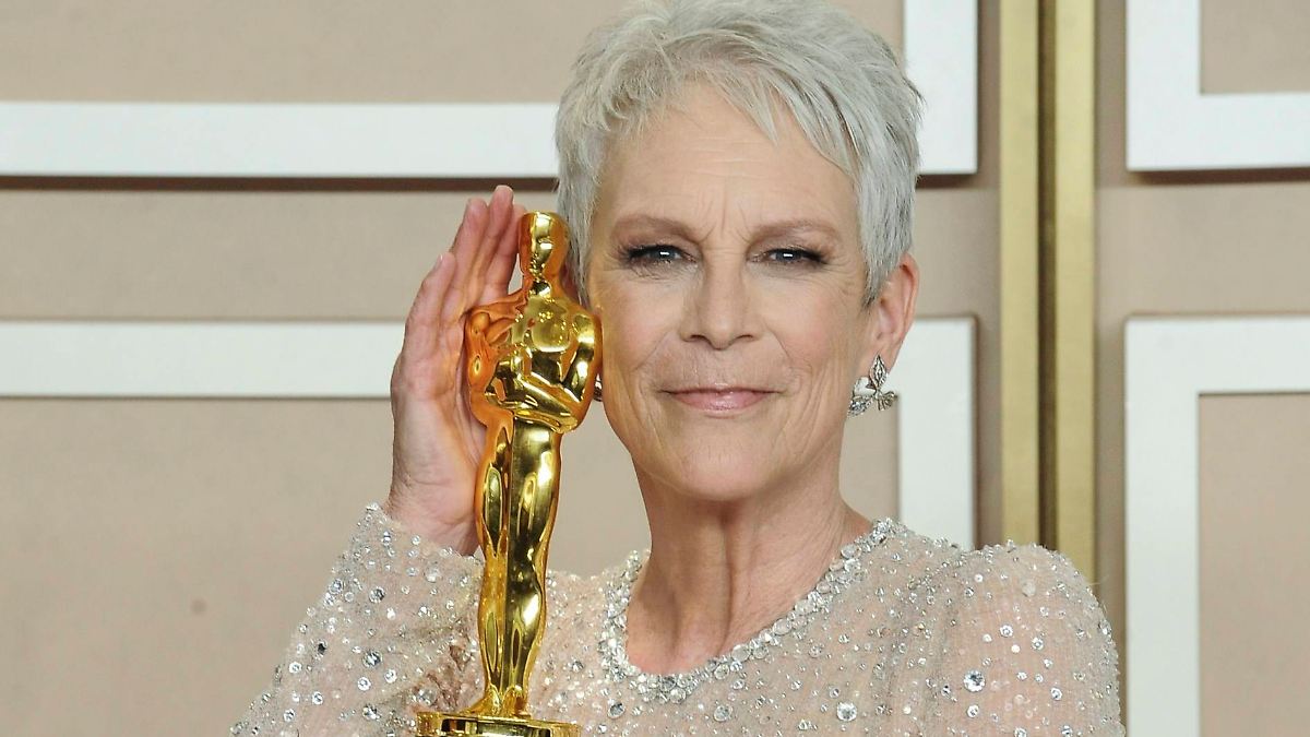 Der Tag: Jamie Lee Curtis posiert wie eins Faye Dunaway am Pool - n-tv.de
