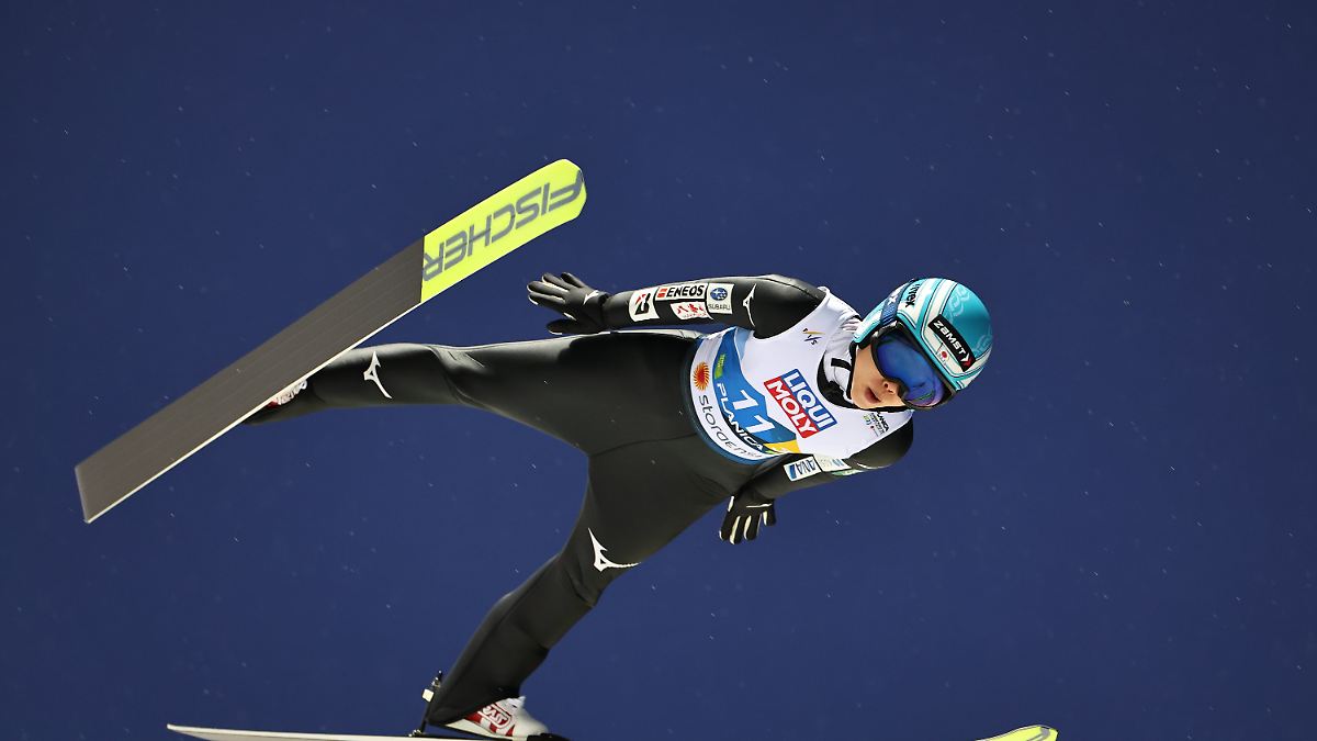 Der Sport-Tag: "Let Yuki fly": Skispringerinnen protestieren vor ...