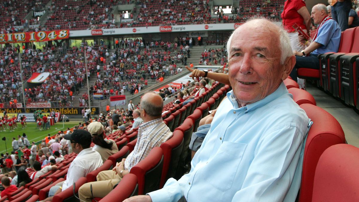 "Danke, Mr. Sportschau": Aufstieg und Fall von Kult-Reporter Ernst ...