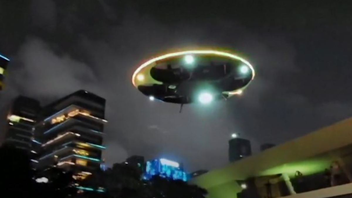 Platz für einen Piloten: Chinesisches Startup stellt eigenes UFO vor - n-tv.de