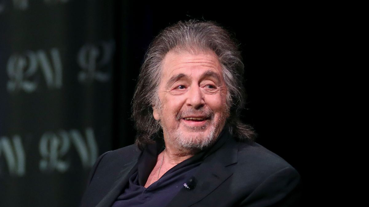 Viertes Kind für "Der Pate"-Star: Al Pacino mit 83 Jahren erneut Vater ...