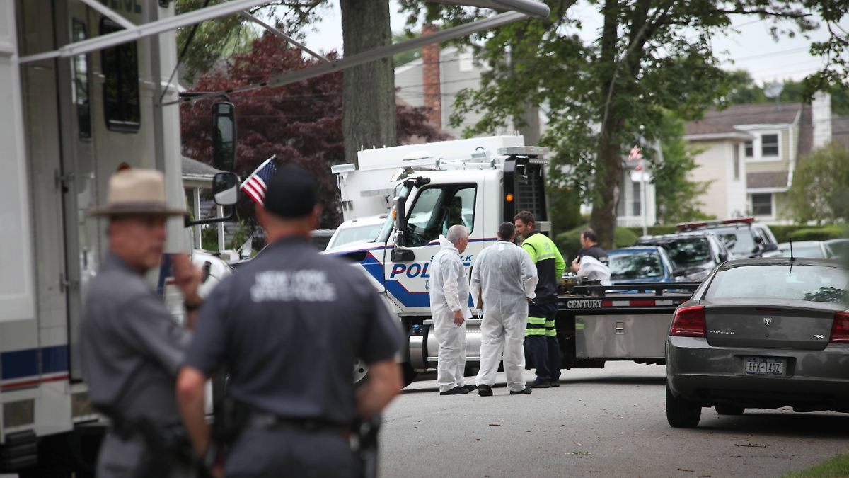 Der Tag: Elf Leichen auf Long Island: Architekt als mutmaßlicher ...