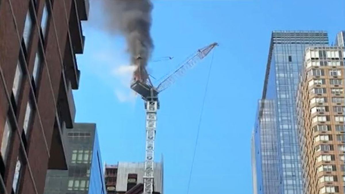 Konstruktion Stürzt 150 Meter Tief Riesiger Kran Kracht In New Yorker 4142
