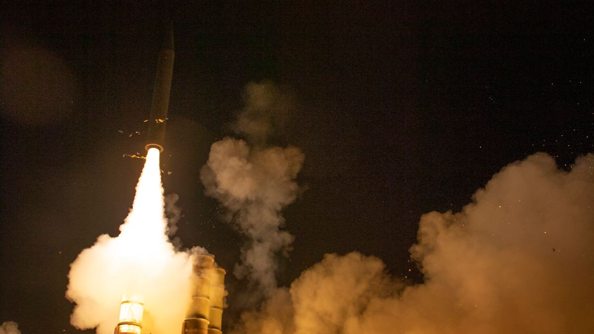 "Einsatzbereitschaft 2030": In Brandenburg beginnt der Bau des Arrow-3 ...