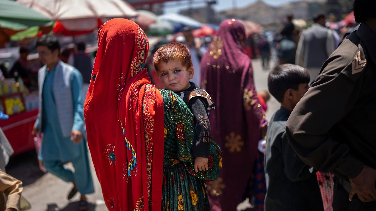 Der Tag: Sponsor: Taliban verwehren 100 Frauen Uni-Stipendium im ...