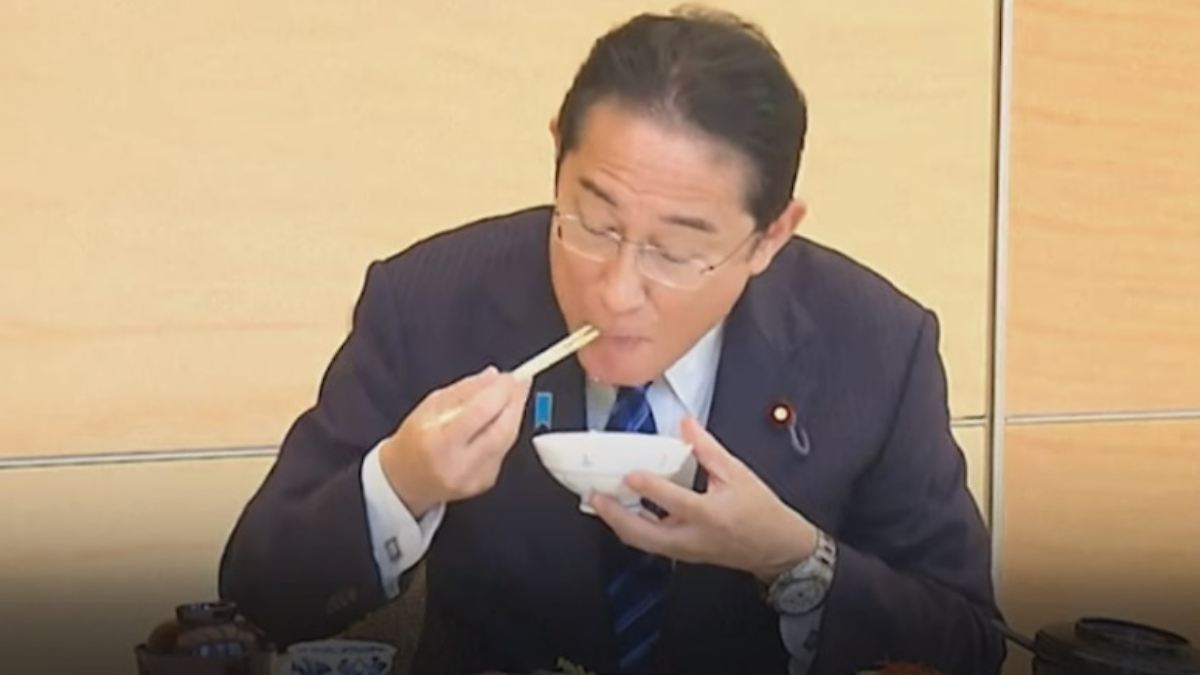 Der Tag: Japans Regierungschef isst "sicheren" Fisch aus Fukushima - n ...