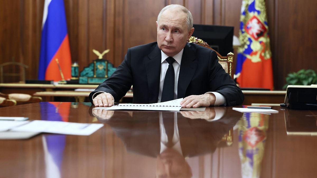 Bericht heizt Spekulationen an: Kreml: Putin hat keine ...