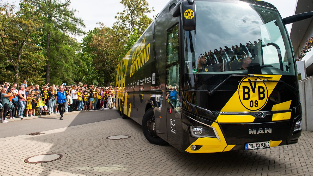 Der Sport-Tag: BVB-Bus kassiert Strafzettel wegen Lust auf Fish und ...