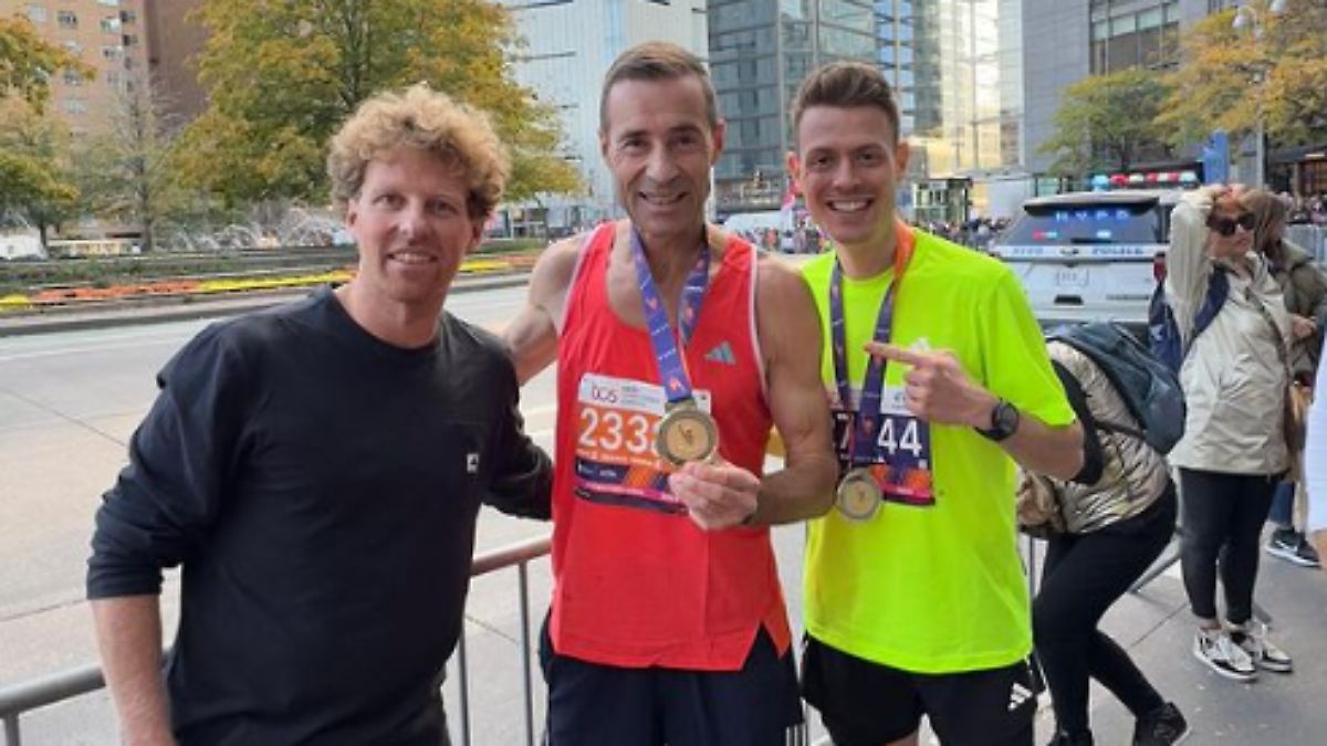 In 3 Stunden und 33 Minuten: Kai Pflaume läuft seinen ersten Marathon in New York - n-tv.de