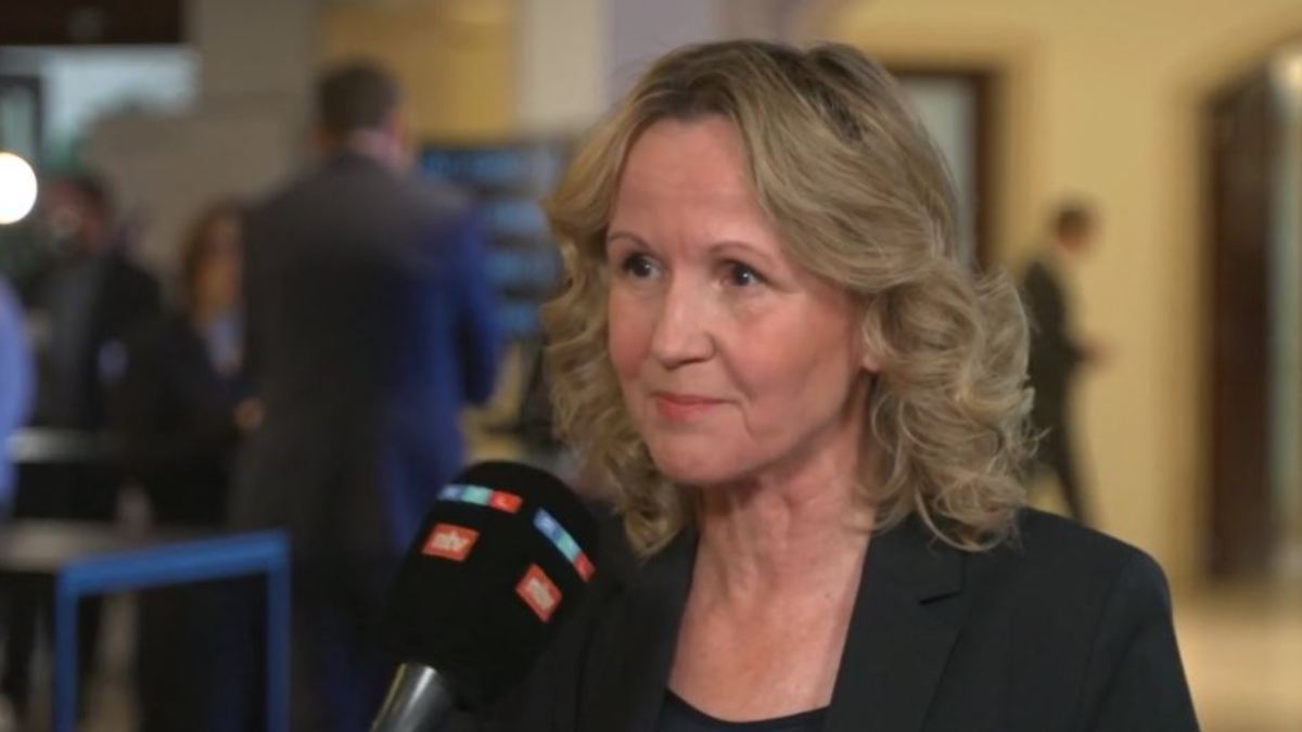 Lemke über Plastik-Abkommen: "Müssen aus der Ex-und-Hopp-Mentalität ...