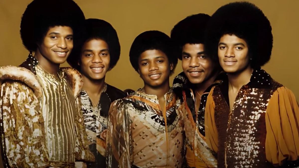 Als Achtjähriger am Mikro: So klingt Michael Jacksons allererste ...