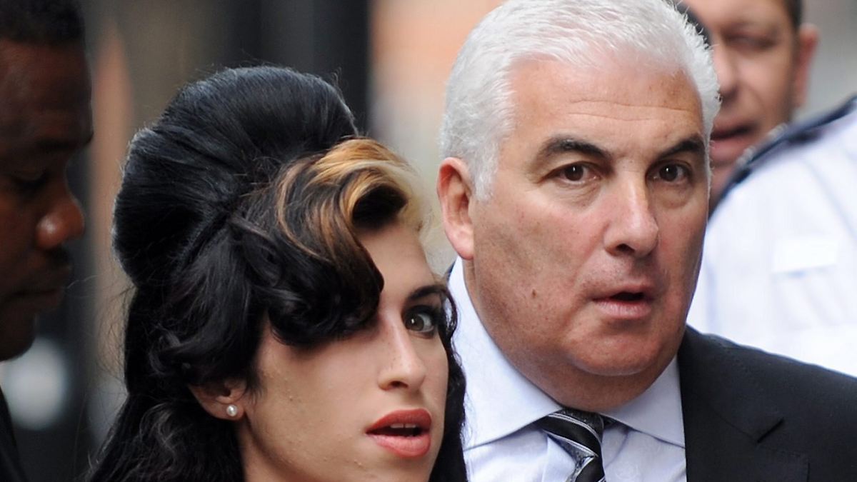 Streit ums Erbe: Vater von Amy Winehouse verklagt zwei ihrer ...