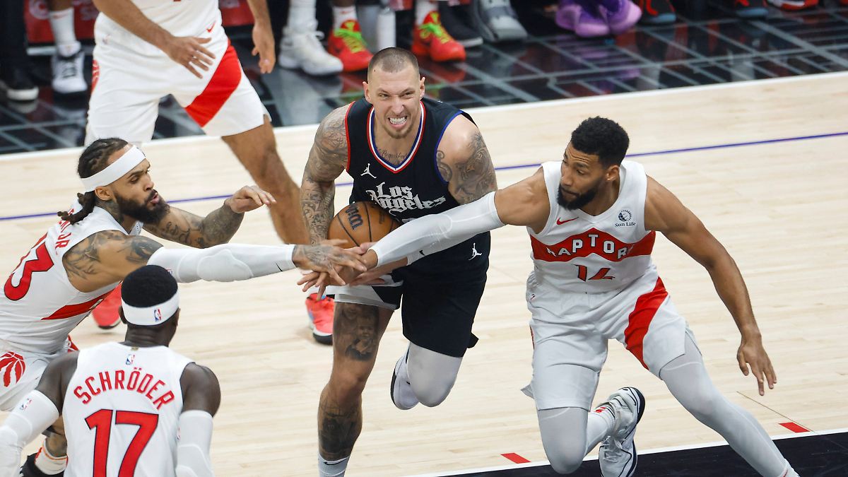 "Wemby" mit erstem Triple Double: Daniel Theis gewinnt das Weltmeister ...