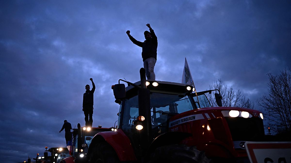 Landwirte belagern Paris: "Große Zustimmung für Bauern-Proteste in ...