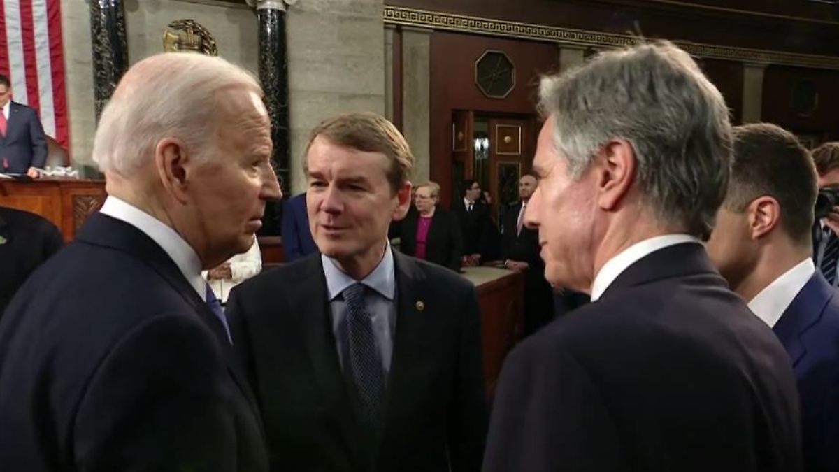 Mikro fälschlicherweise an: Biden frustriert: "Muss mit Netanjahu Tacheles reden" - n-tv.de
