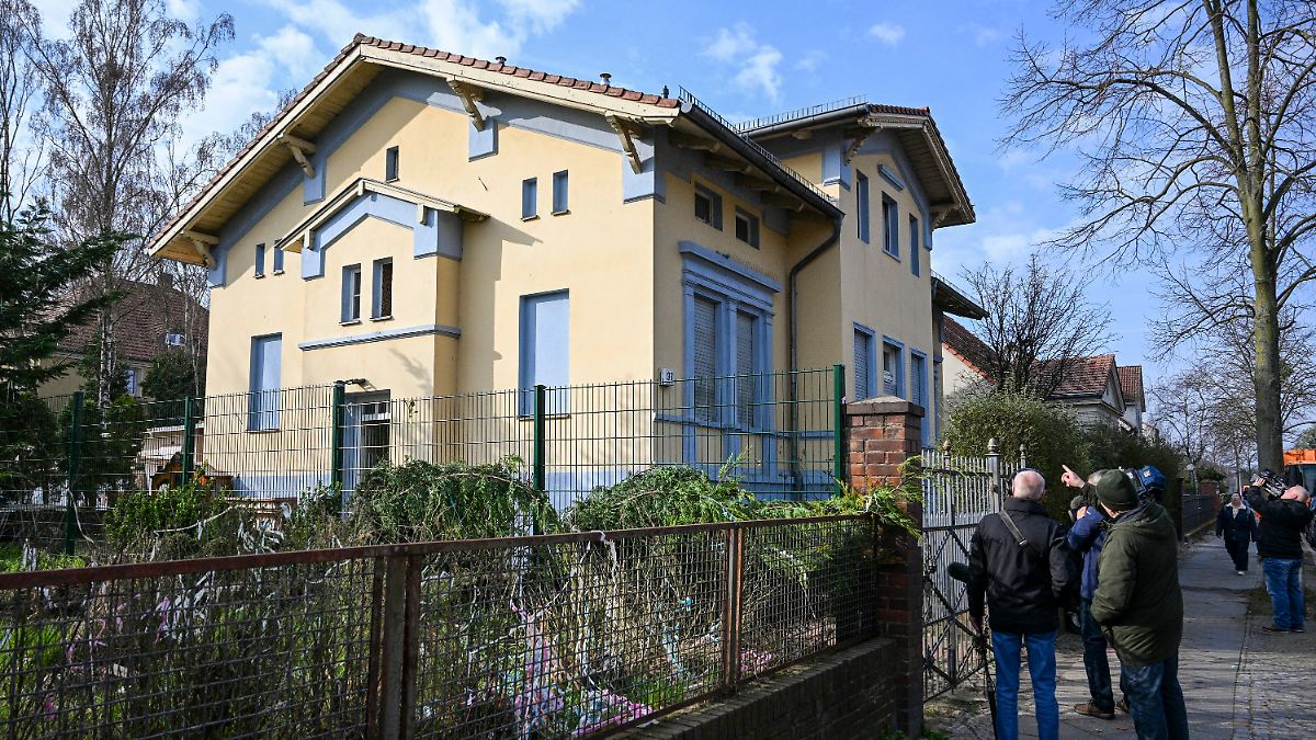 Der Tag: Villa von Remmo-Clan in Berlin-Neukölln an Staat übergeben - n ...