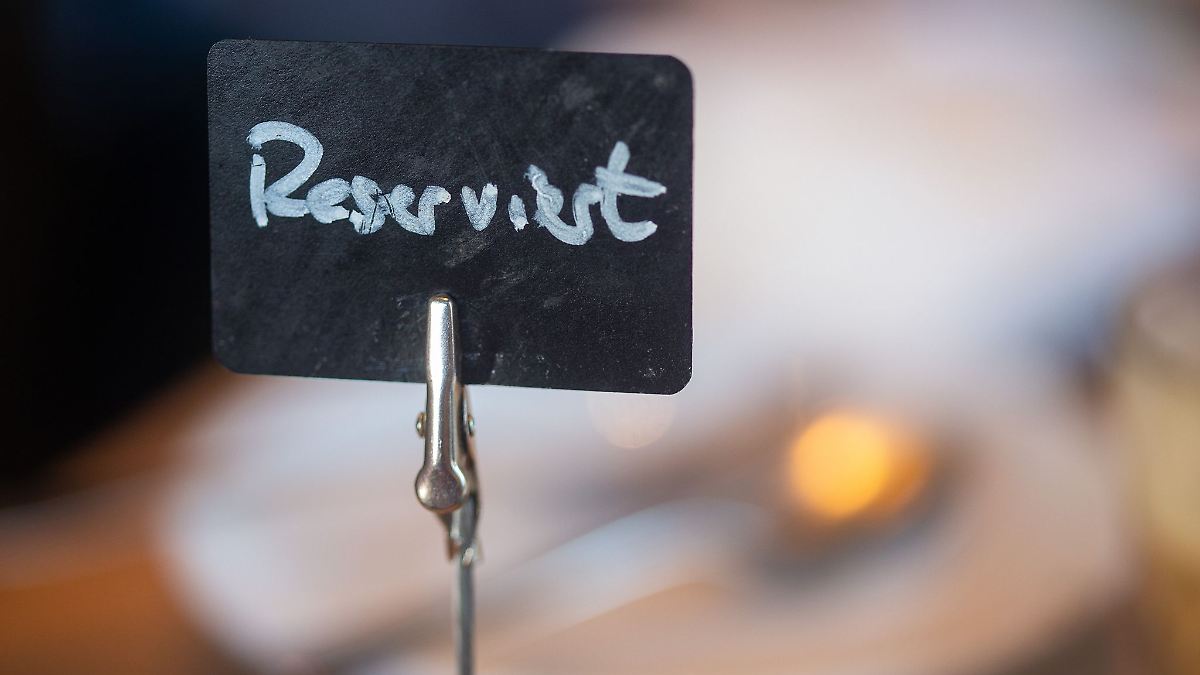 Tisch im Restaurant reserviert - Nicht-Erscheinen kann teuer werden - n ...