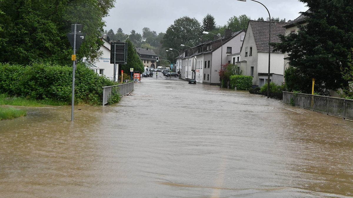 Der Tag: Hochwasser-Katastrophe - schlimme Aufnahmen aus dem Saarland - n-tv.de