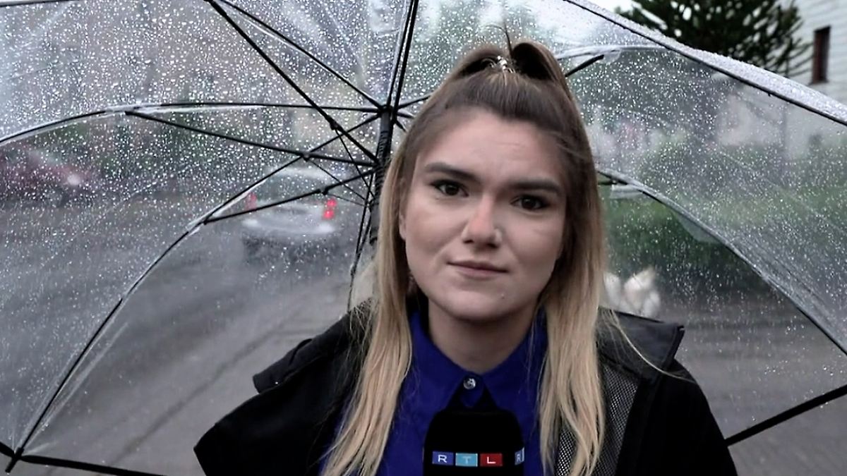 ntv-Reporterin zur Flut im Saarland: "Frau wird von Einsatzfahrzeug ...