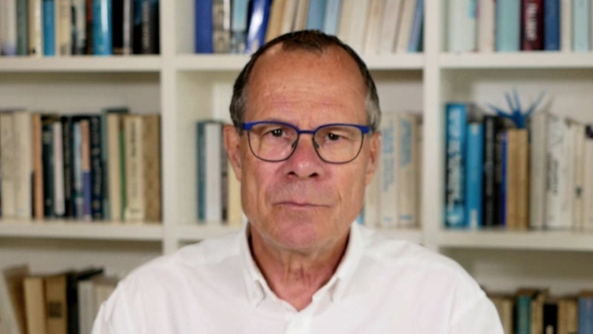 Wiegold zu "Wehrpflicht light": "Die Bundeswehr muss gleich zwei ...