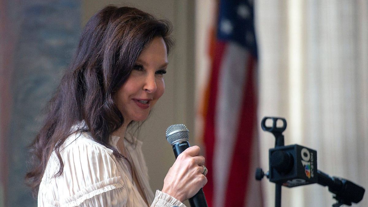 Nach Clooney-Appell: Ashley Judd bittet Biden um Rückzug - n-tv.de