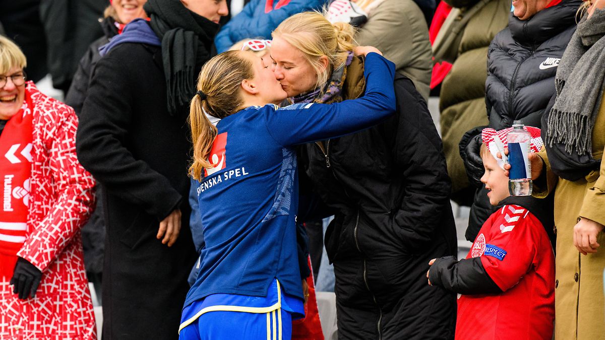 Der Sport-Tag: Glück am Finger: Fußball-Paar des FC Bayern feiert ...