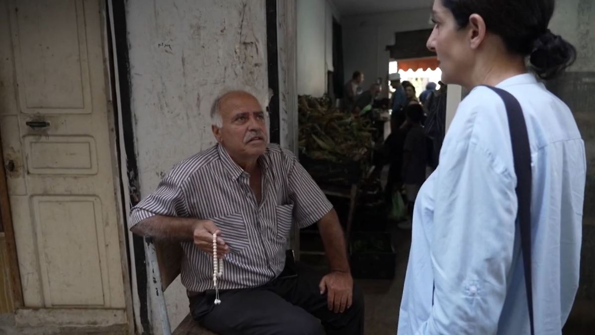 Menschen erwarten Kriegsausweitung: ntv-Reporterin fängt Stimmung in ...