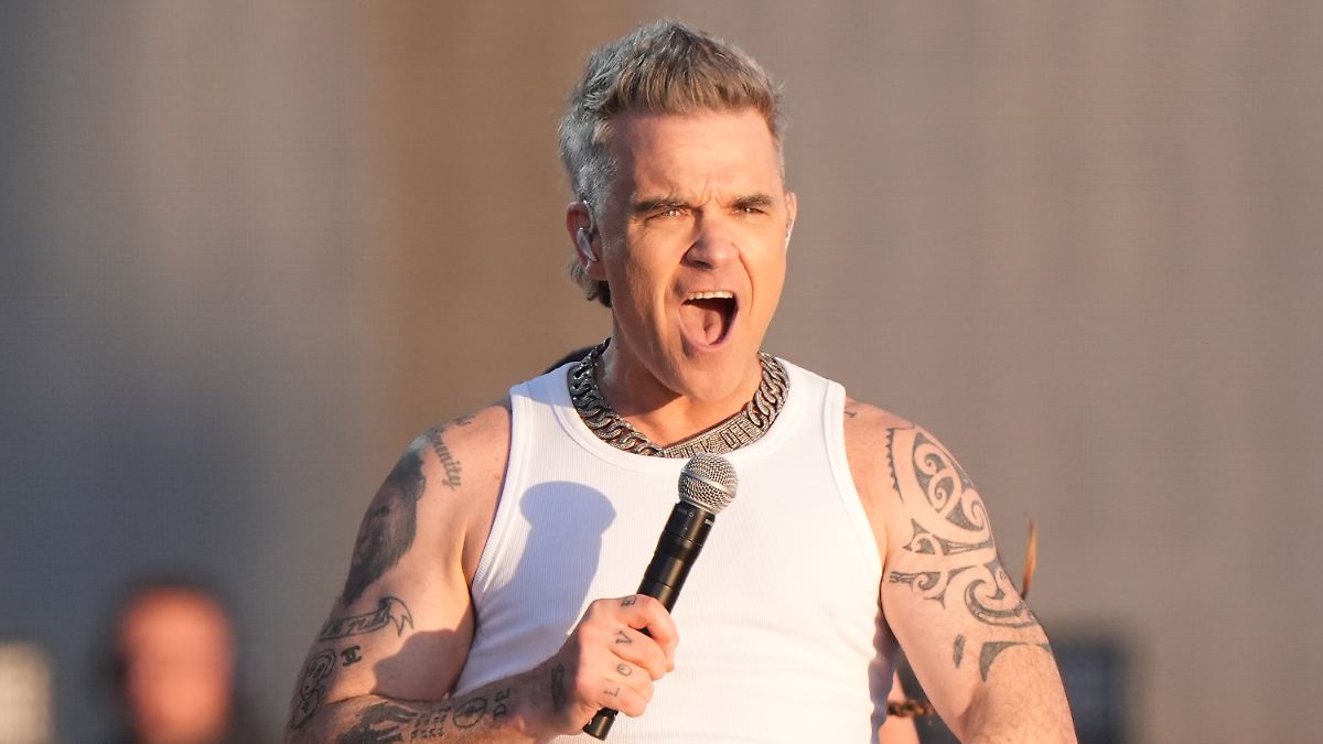 Robbie Williams bekommt neue Zähne - n-tv.de