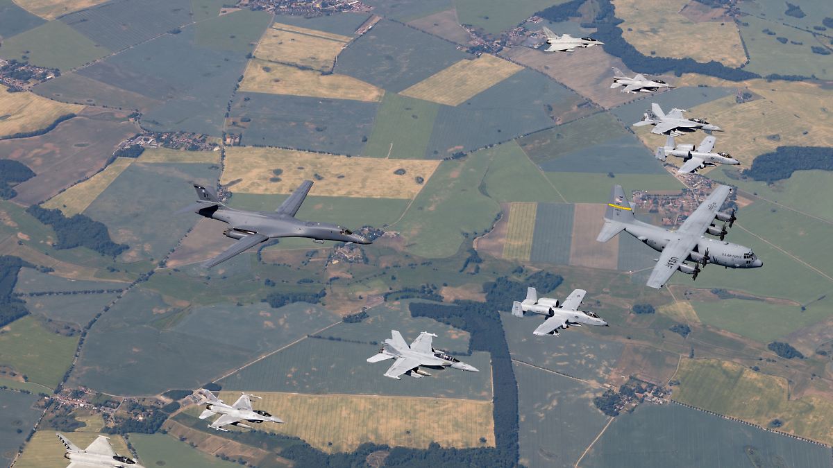 "Kollektive Antwort nötig": Osteuropäer erwägen Abschuss russischer ...