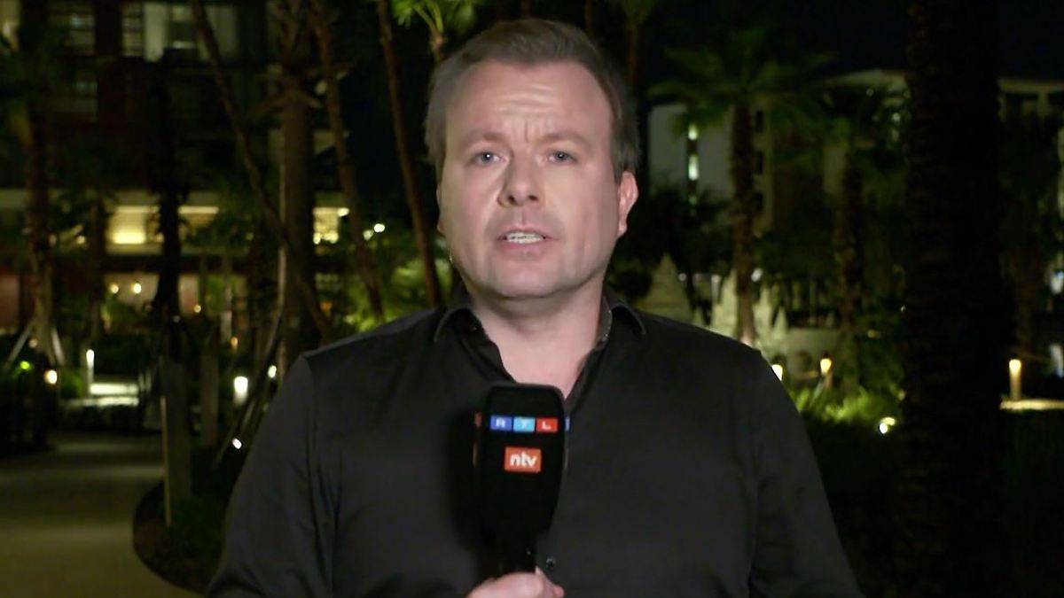 ntv-Reporter zur Lage in Florida: Notkäufe vor Hurrikan - viele ...