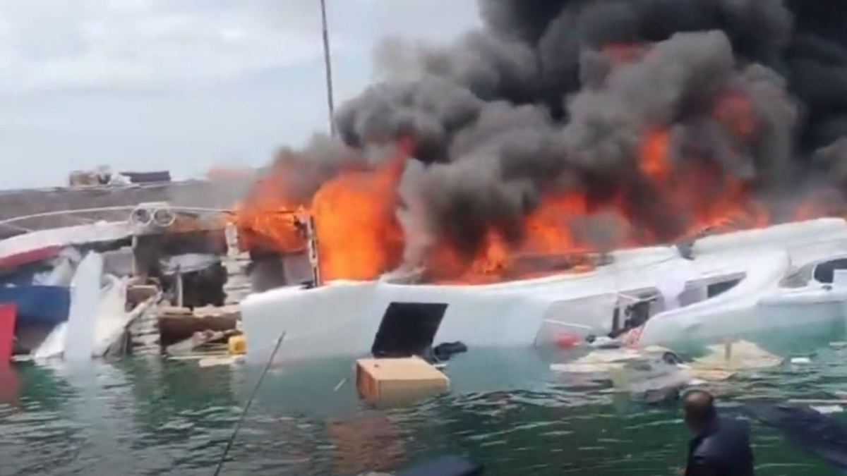 Explosion beim Tanken: Speedboot geht in Flammen auf - sechs Tote - n-tv.de