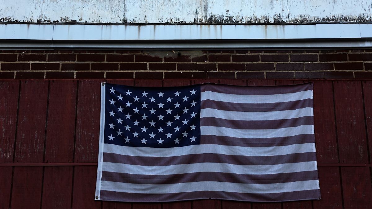 Der Börsen-Tag: US-Firmen fahren ihre Produktion stärker herunter als ...