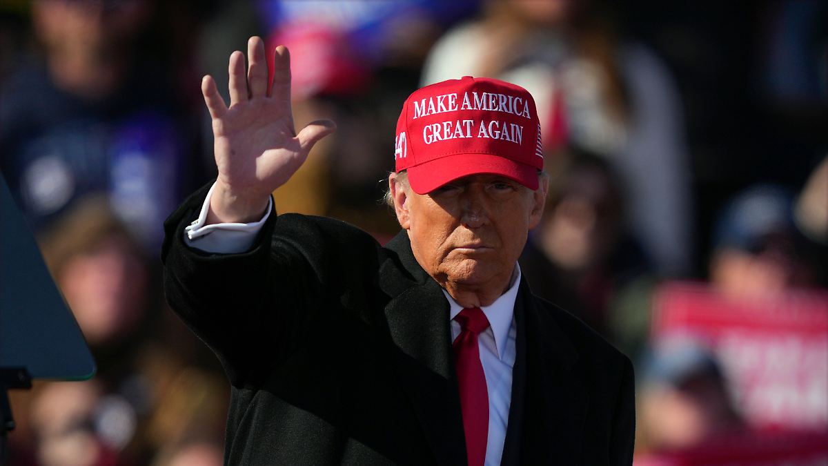 Staatsumbau mit "Project 2025"?: So könnte Trumps zweite Amtszeit ...