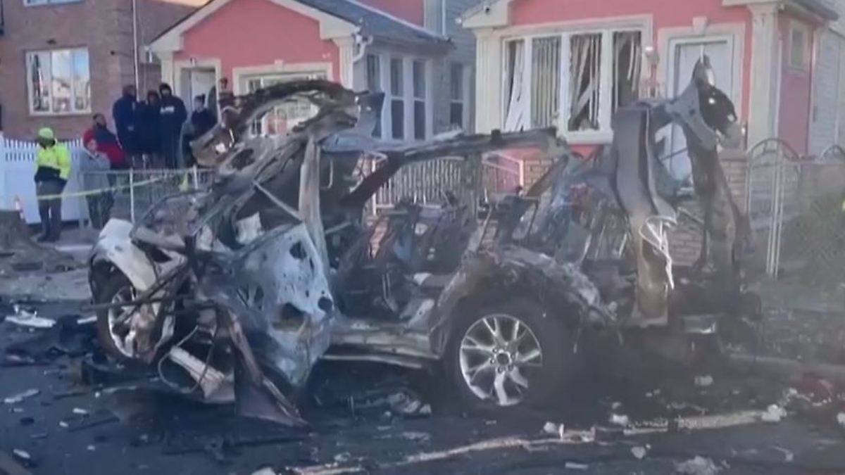 SUV hat Gasflaschen geladen: Auto explodiert in New Yorker Wohngebiet ...